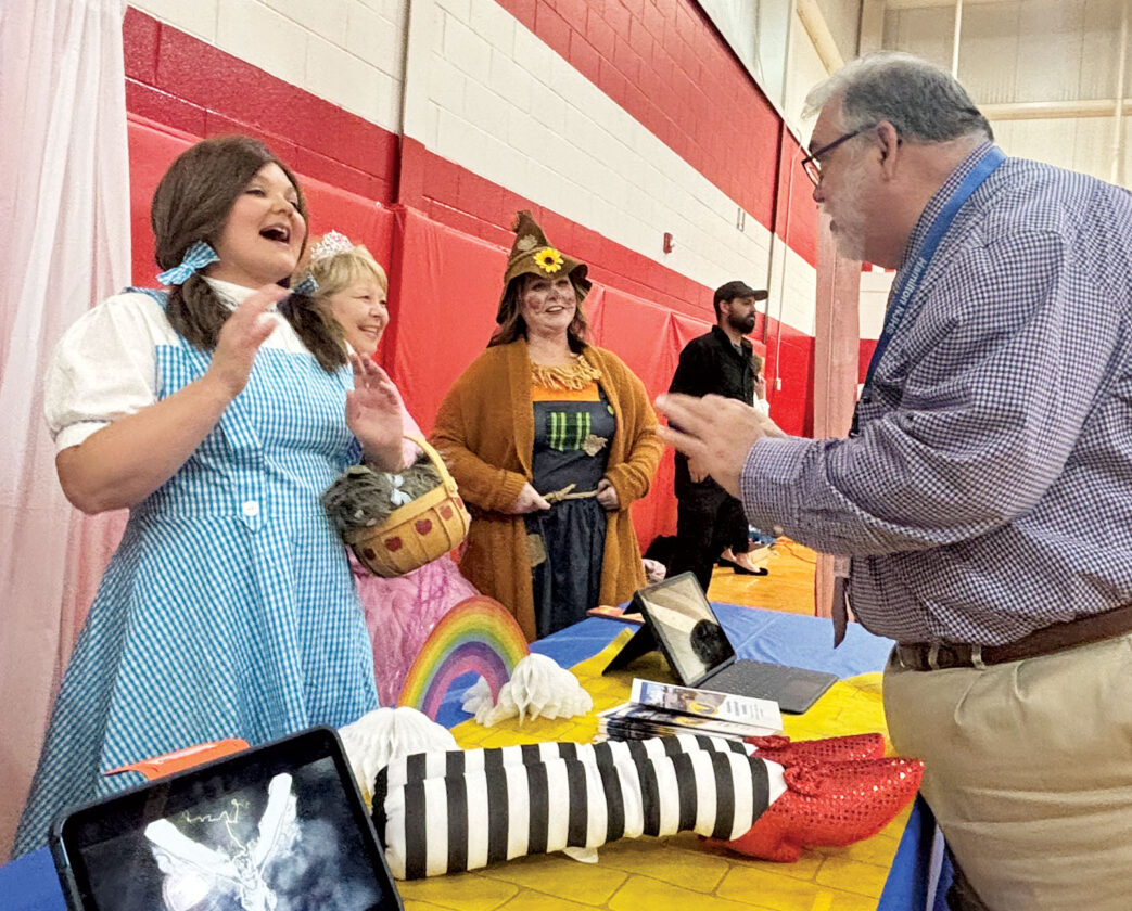 Students, staff share talents at LSIC Showcase | News, Sports, Jobs ...